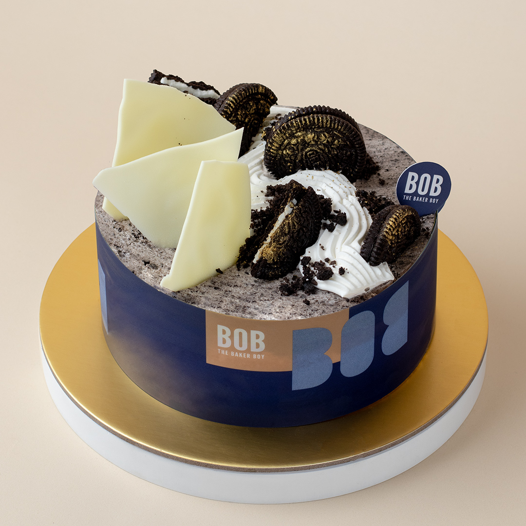 Cookies and Cream Overload Cake - Bob the Baker Boy